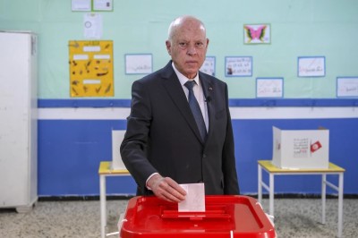 Tunisia's president reshuffles Cabinet ahead of October election ...