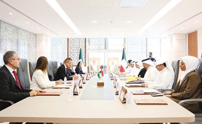 Kuwait and Hungary discuss strengthening business relations | arabtimes