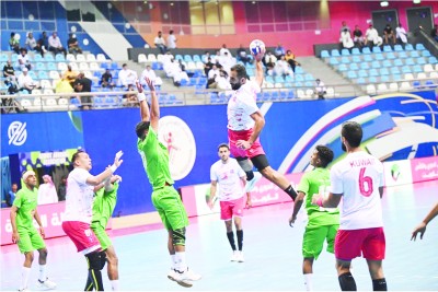 Kuwait Club faces Al-Salmiya in a high-stakes derby at Arab Clubs ...
