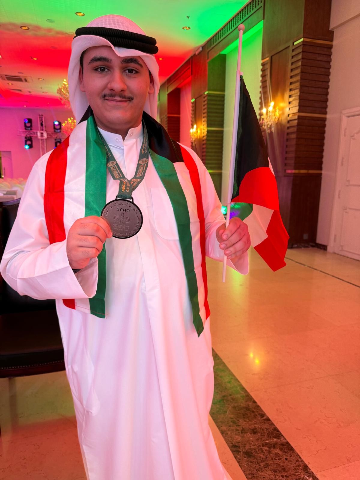 Kuwaiti students Ali Behbehani and Fajr Al-Sahli win silver at the Gulf ...