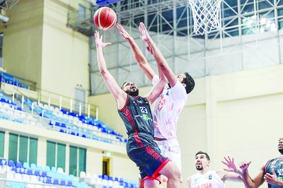 Sulaibikhat makes a strong start to the basketball league | arabtimes