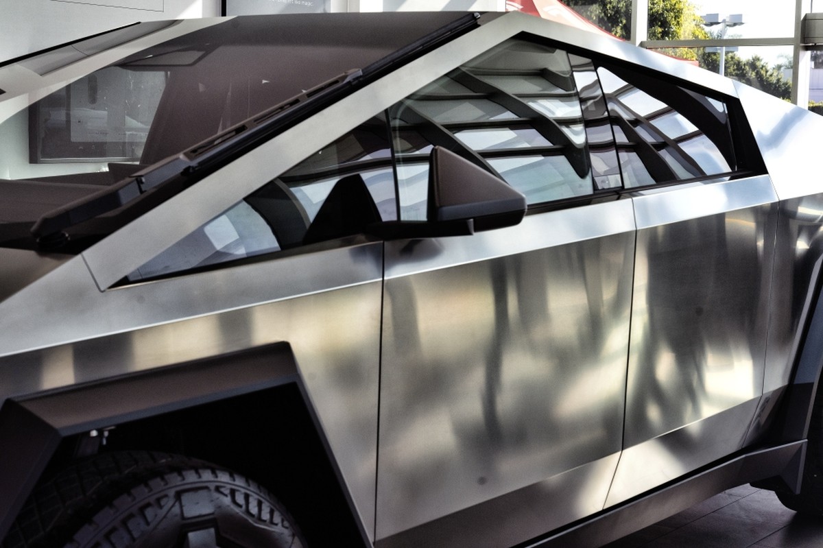 3 killed, 1 seriously injured in Tesla Cybertruck crash in N.California ...