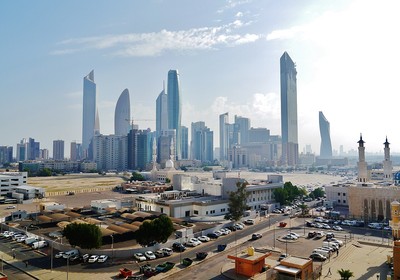 Kuwait revokes controversial 'over-60' work permit rule | arabtimes
