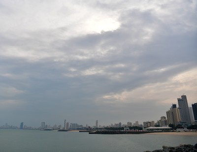 Meteorologist warns of continued rainfall in Kuwait; caution urged ...