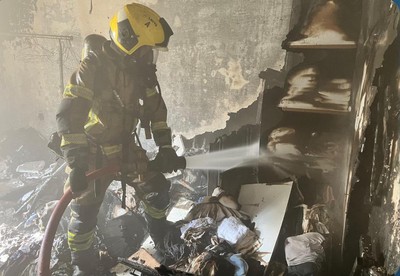 Firefighters tackle house blaze in Al-Shaab area | arabtimes