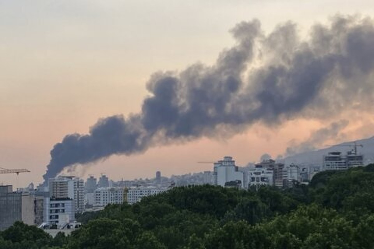 UAE coast guard evacuates 24 people from oil tanker crash | arabtimes