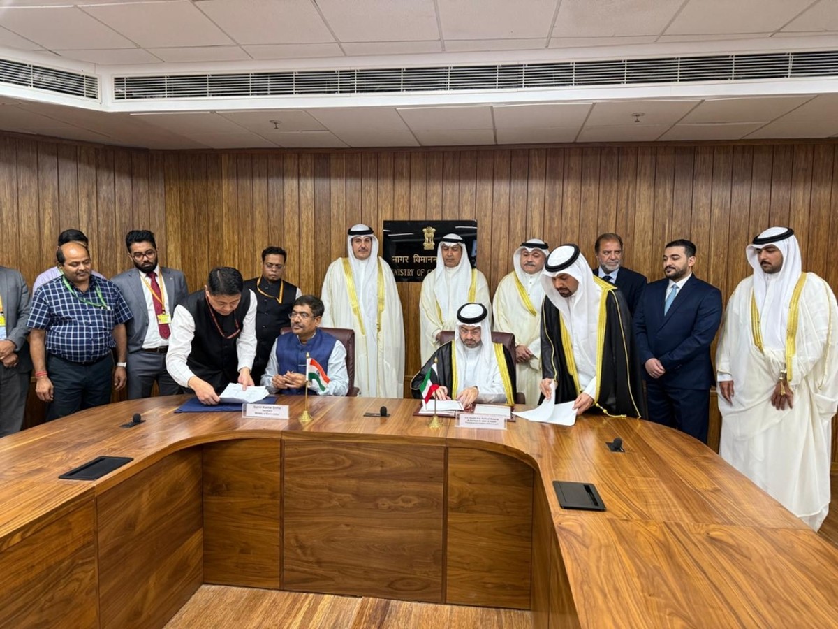 Kuwait and India strengthen civil aviation ties with new MoU | arabtimes