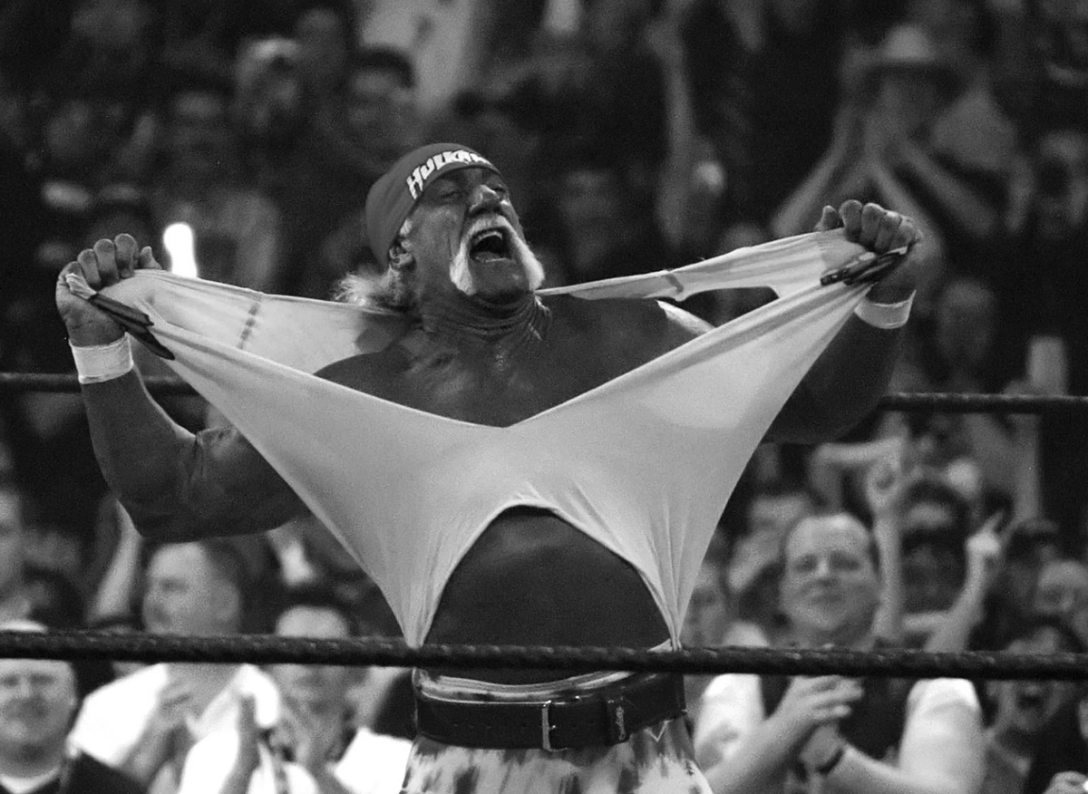 Hulk Hogan, icon in professional wrestling, dies at age 71 | arabtimes