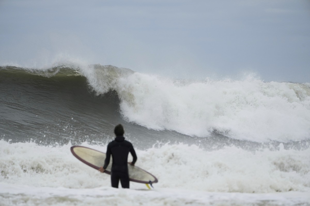 Beaches reopen in New York and North Carolina after Hurricane Erin ...