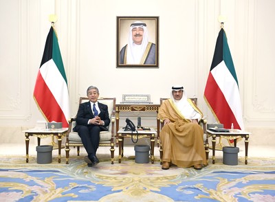 Kuwait Crown Prince receives Japanese FM | arabtimes