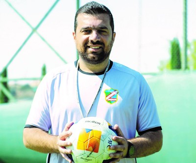 Lone Kuwaiti Coach Al-Shatti sets sights on Al-Salmiya’s revival ...