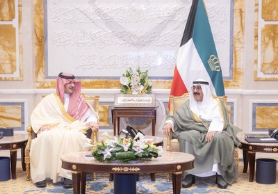 Kuwait Amir, Crown Prince and PM receive Saudi Interior Minister ...