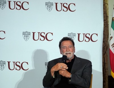 Arnold Schwarzenegger enters fight on US House control | arabtimes