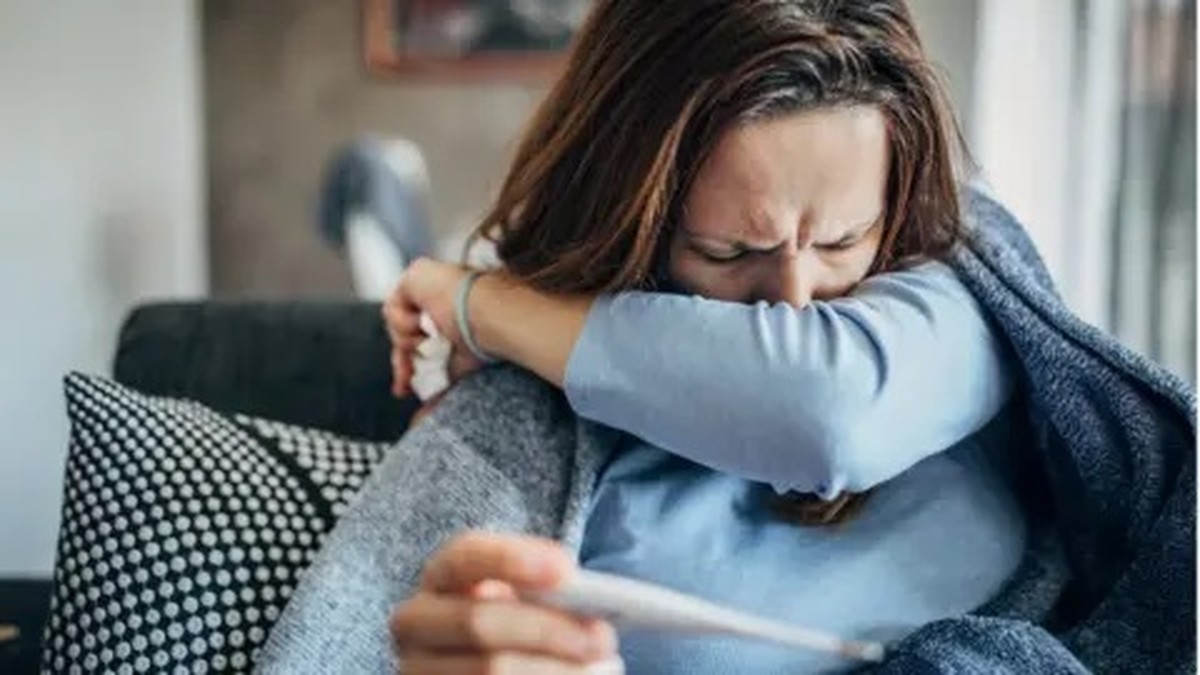 Cough, fever, fatigue: Is it COVID or just a cold? Here's how to tell ...