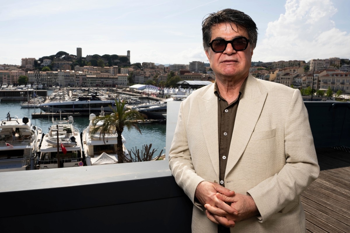 Jafar Panahi doesn’t want to be called a hero; he just wants to make ...