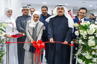 Kuwait Health Minister opens new surgical wing at Al-Amiri Hospital ...