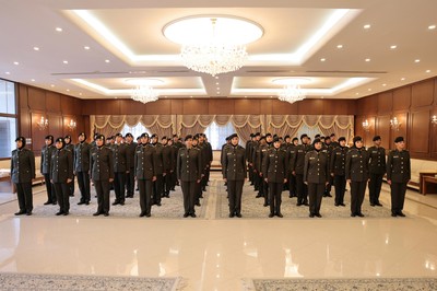 Kuwait marks milestone with women in armed service | arabtimes
