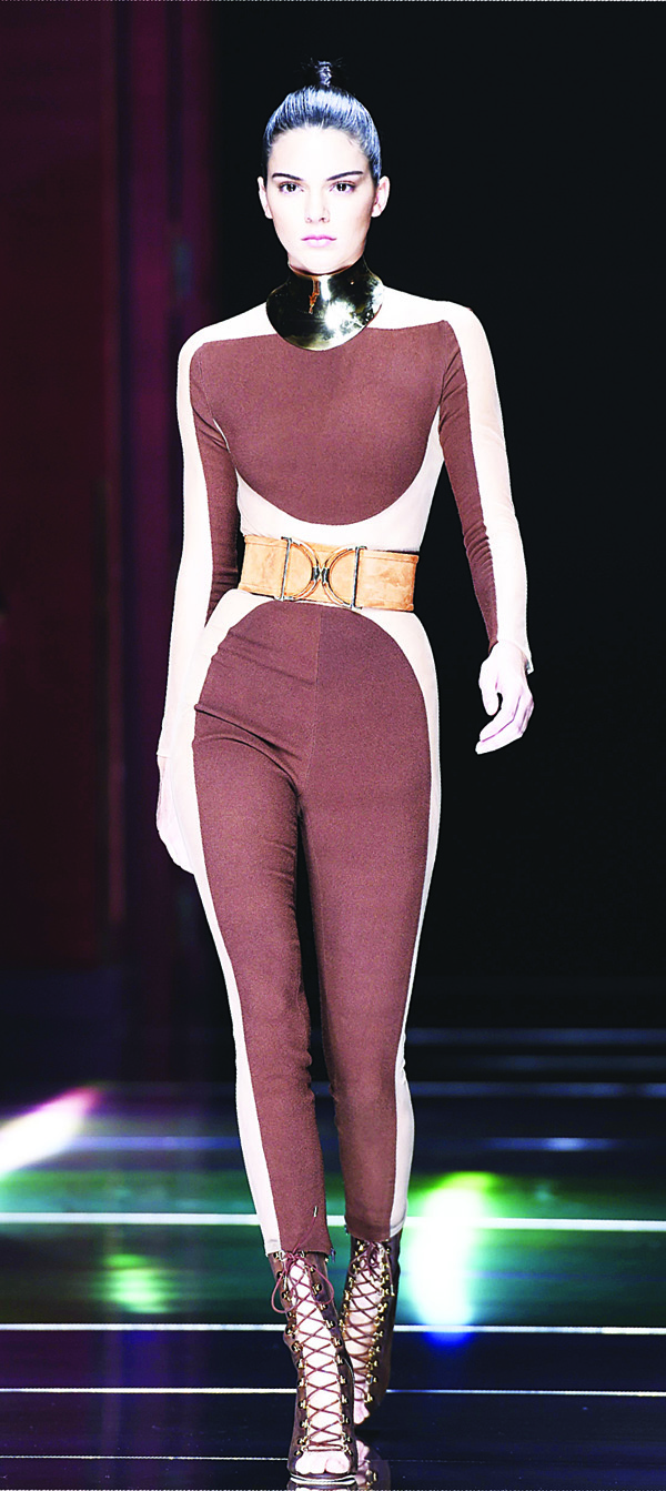 Model present creations by Balmain during the 2016 Spring/Summer ...