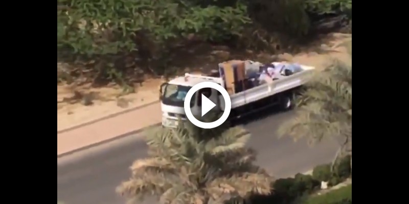 2300 expat workers escaped from Mahboula area before total curfew ...