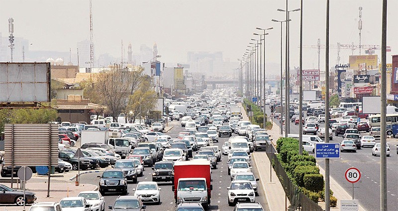 ‘Darwaza’ intersection closure causing traffic chaos | arabtimes