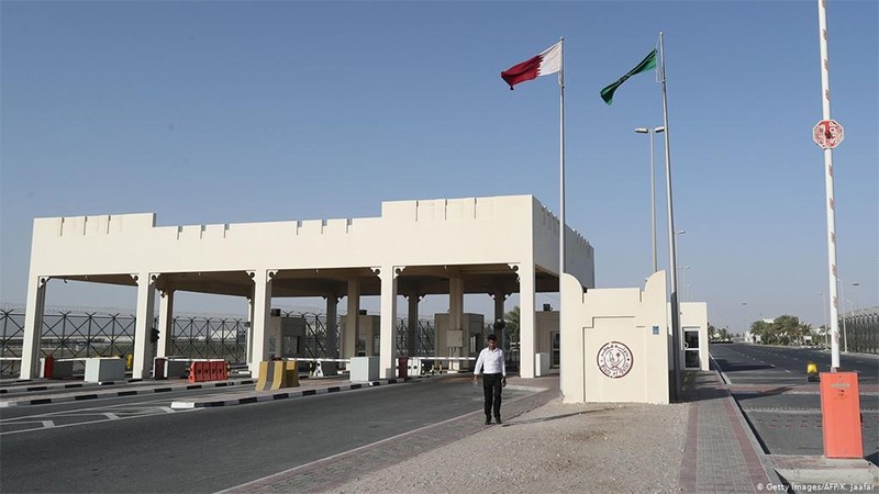 Kuwaitis need ‘entry permit’ to enter Qatar | arabtimes