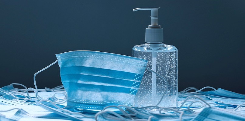 Medical teams in Kuwait urged to wear face masks | arabtimes