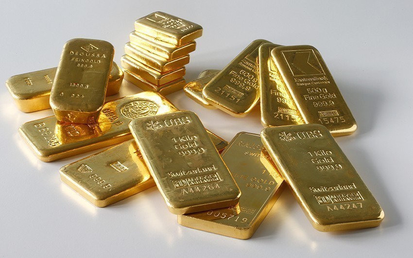 Kuwaitis and Expats traveling from Kuwait with gold bars requires ...