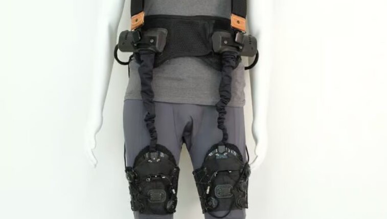 Innovative wearable robotic device enhances mobility in Parkinson’s ...