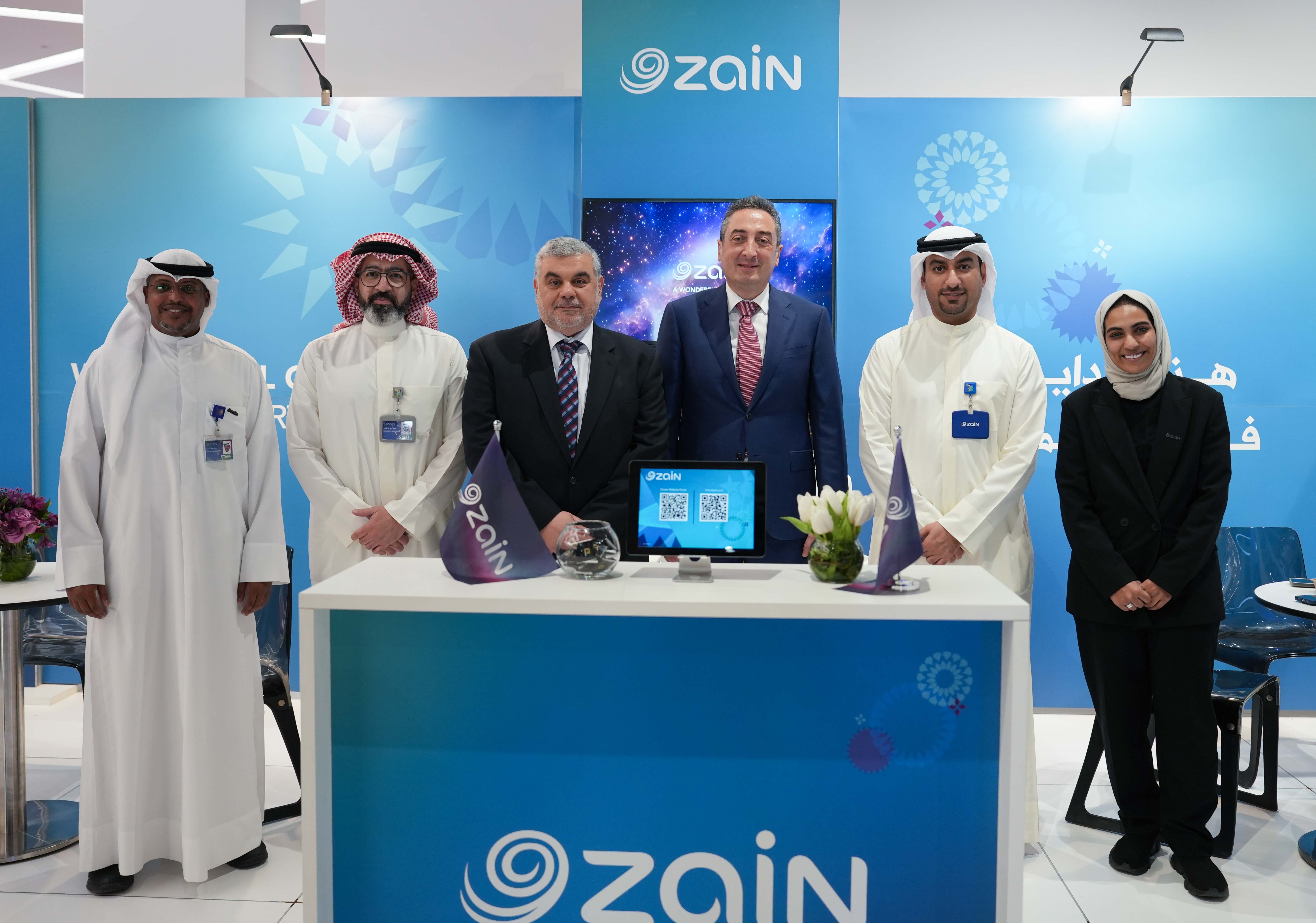 Zain recognized at AUM Corporate Award ceremony | arabtimes